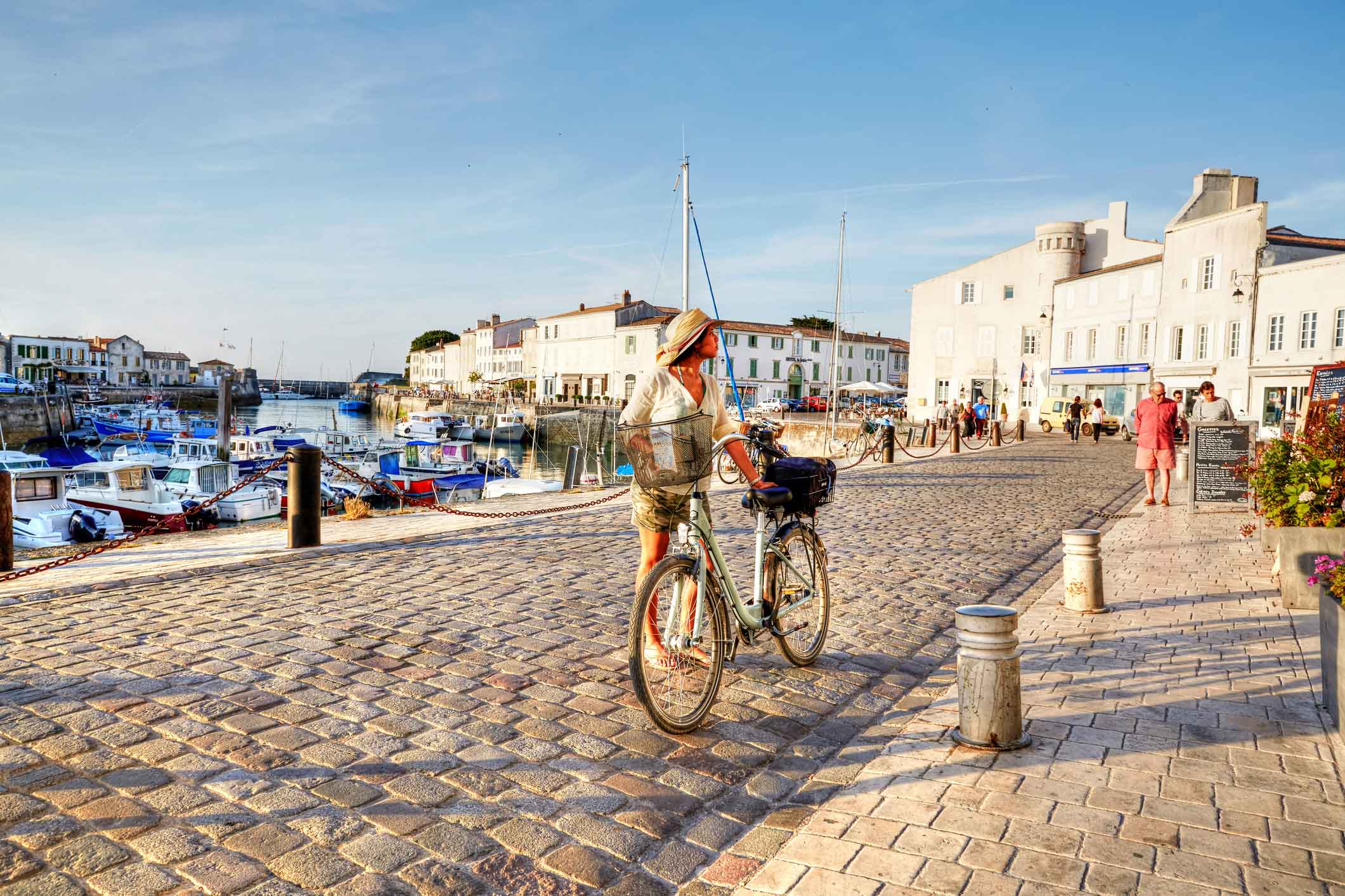 L’Île de Ré à vélo : les plus beaux itinéraires