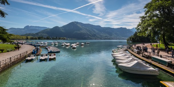 The beaches of Lake Annecy - SNCF Connect