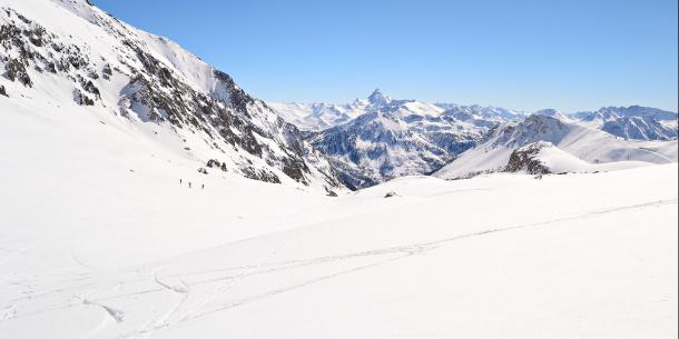 7 ski resorts accessible by train - SNCF Connect