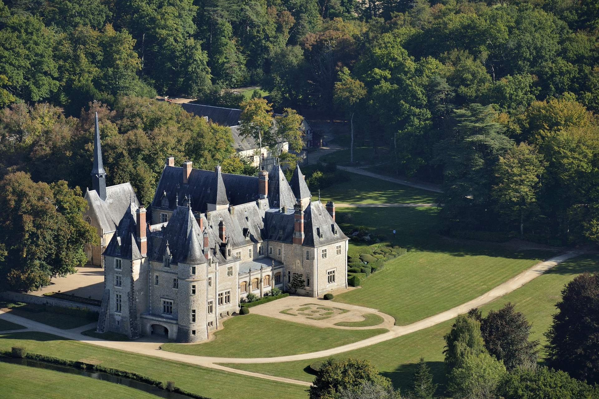 Les plus beaux châteaux de la Route Jacques Cœur - SNCF Connect