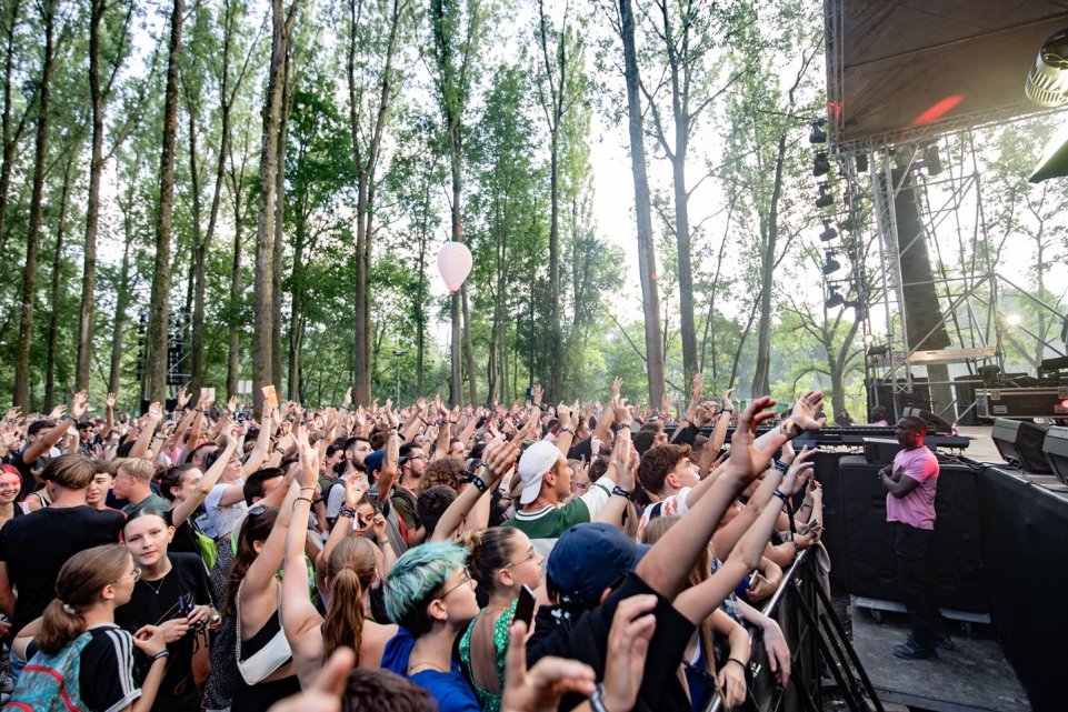 Le festival du Cabaret Vert 2024 à Charleville-Mézières - SNCF Connect